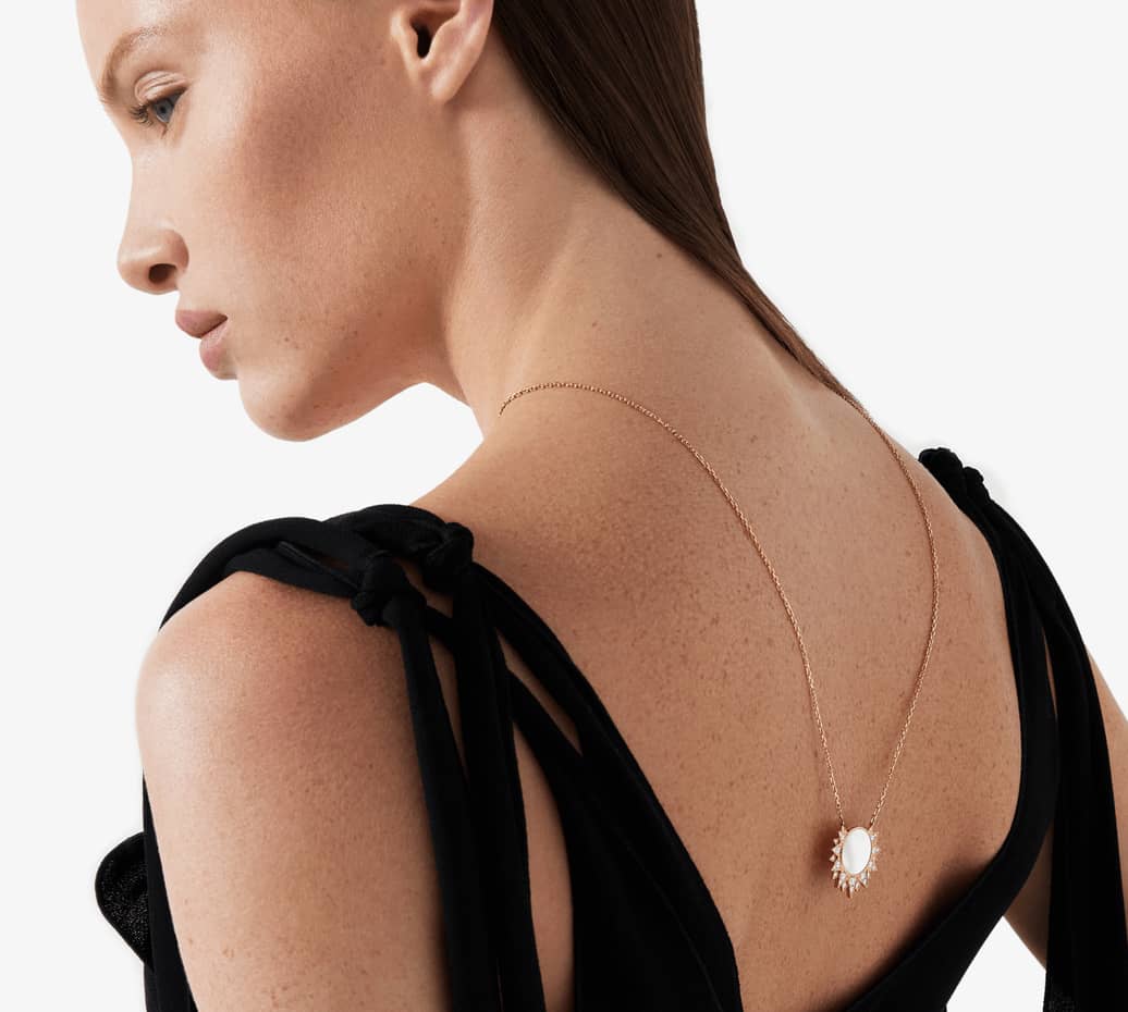 Rose Gold Mother-Of-Pearl Diamond Pendant - Piaget Jewellery G33R3500